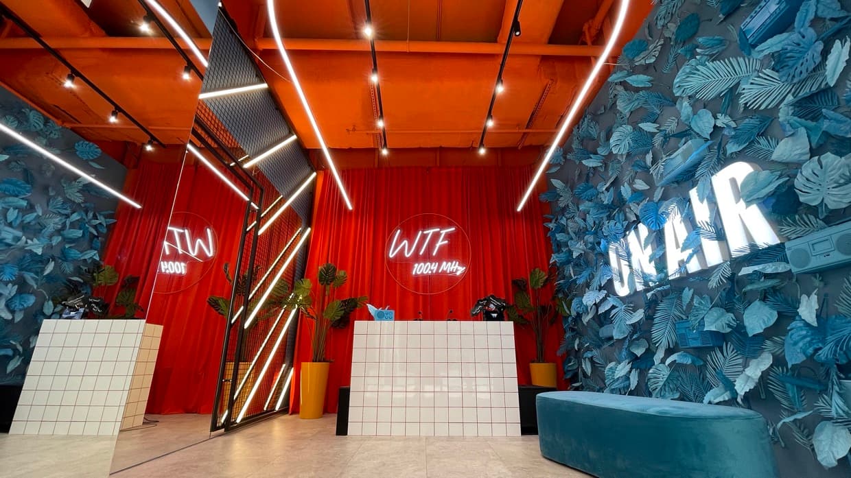 NAŠ WTF OPEN AIR STUDIO JE PROSTOR DRUŠTVENIH DEŠAVANJA, MNOGIH ...